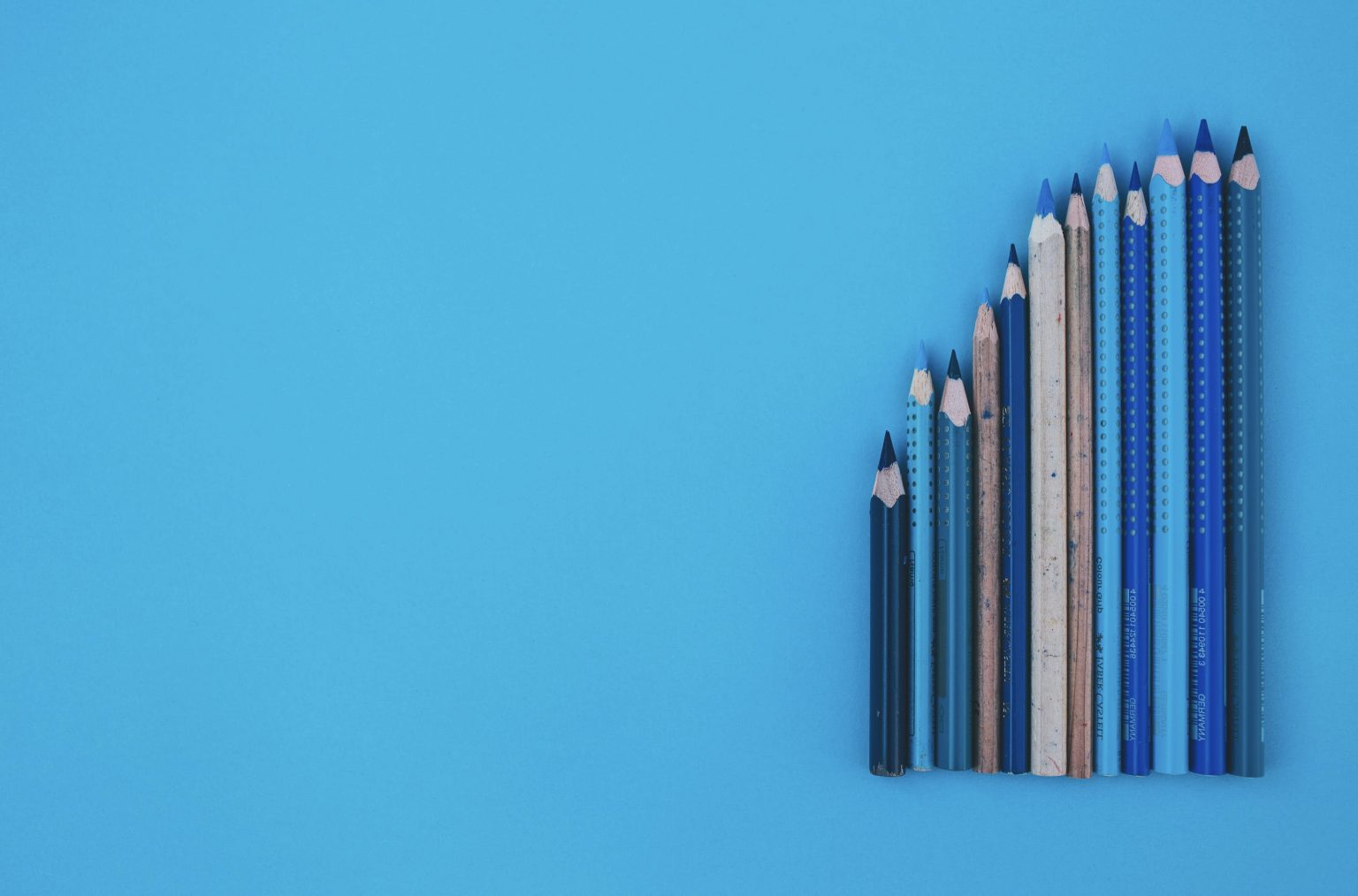 What is a Vertical Sales Strategy? [And How to Run One] | Sellerate